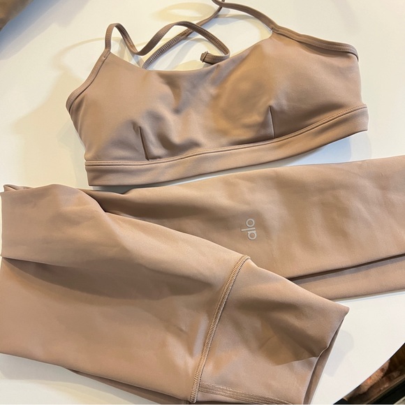 ALO Yoga | Pants & Jumpsuits | Never Worn Alo Yoga Set Taupe 78 High Waist Airlift Legging And ...